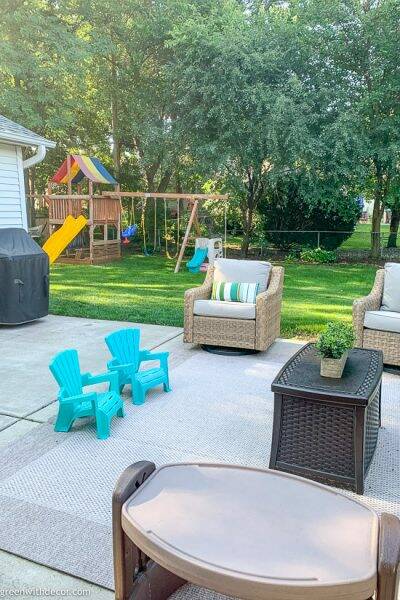 Family-friendly backyard tour - Green With Decor