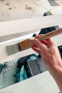 How to paint trim, an easy DIY - Green With Decor