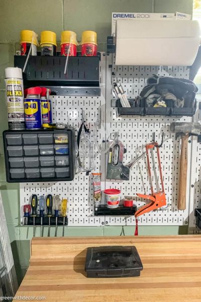 An easy way to organize tools - Green WIth DEcor