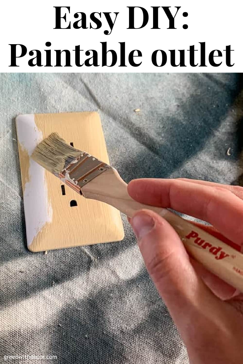 Easy DIY project: Paintable outlets - Green WIth Decor